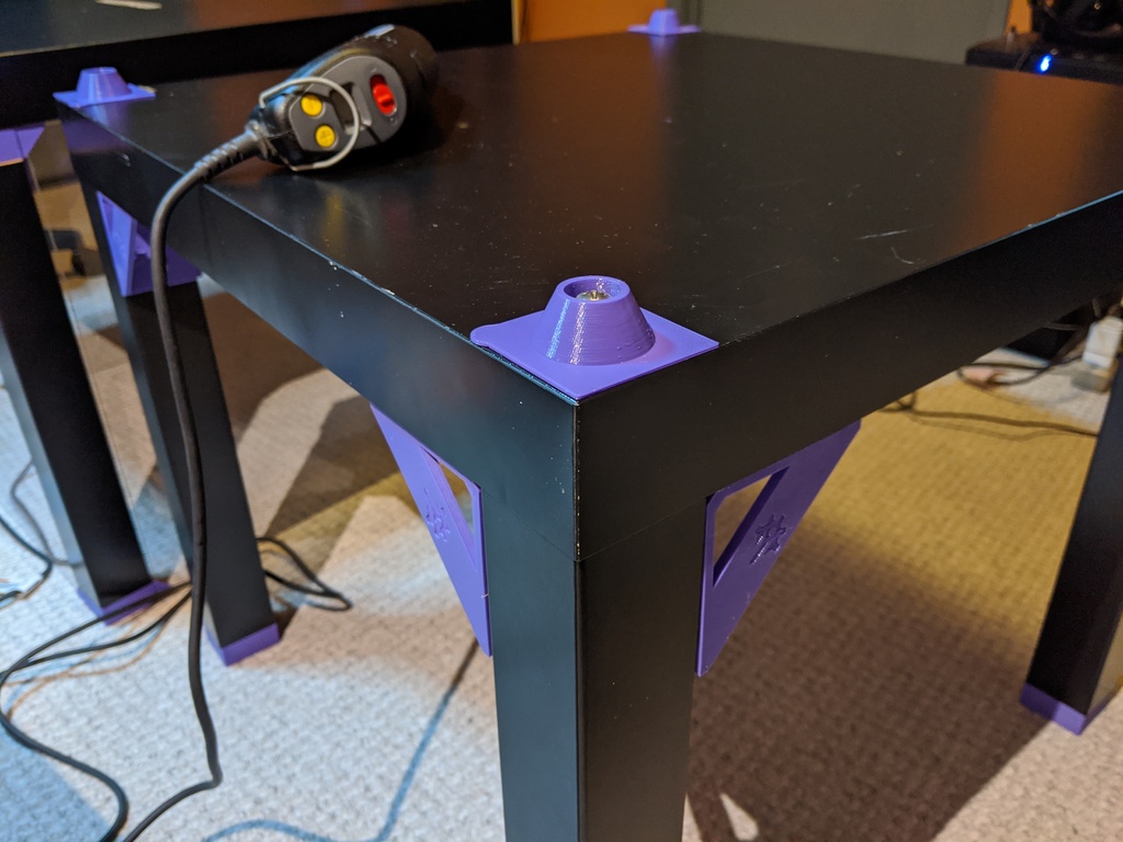 Prusa Enclosure Leg Braces - (2x #12 Screws) by InventorIan | Download ...