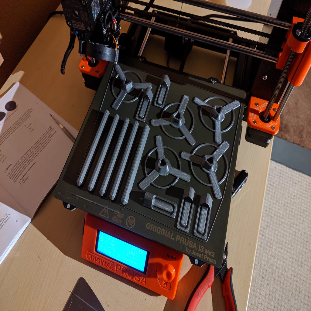 Card Stand (Modular & Easy to Print) by InventorIan | Download free STL ...