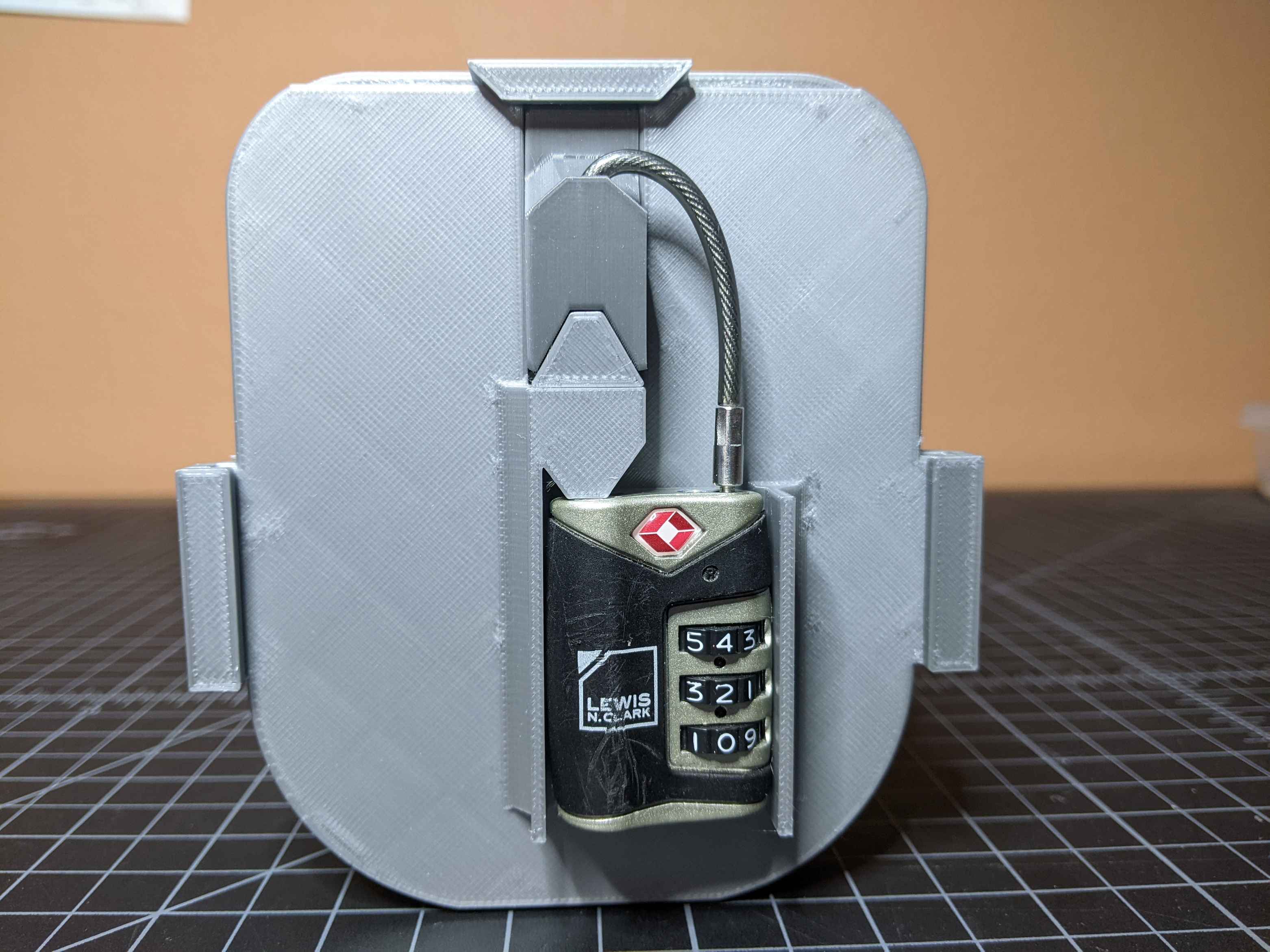 Oversized Circle Lockbox for a Mini TSA Cable-Lock by InventorIan ...