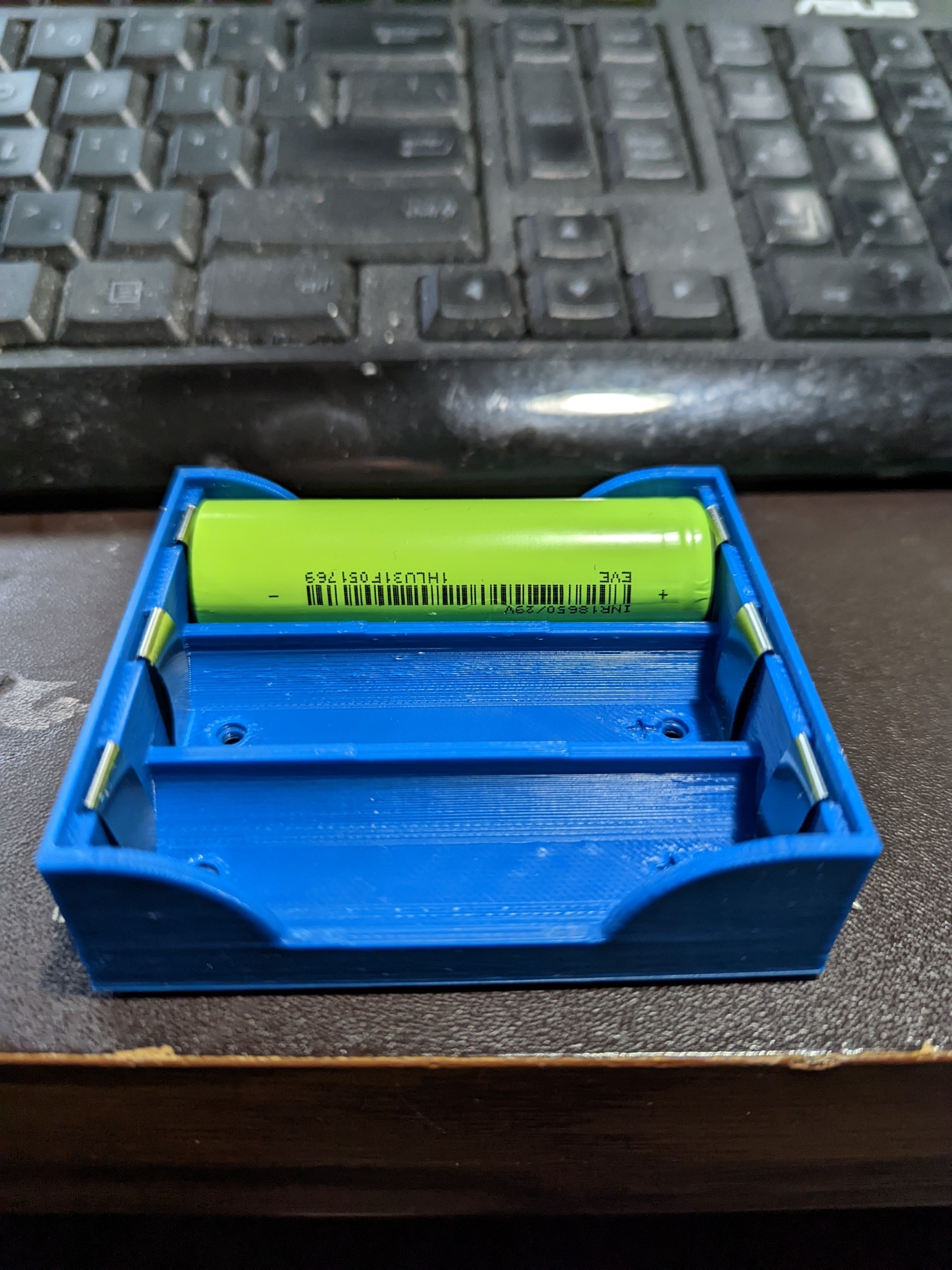 18650 battery tray series by Mupshot | Download free STL model ...