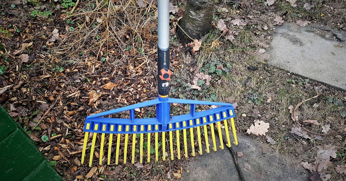 Gardening leaf rake with replaceable teeth by Darazsweb | Download free ...