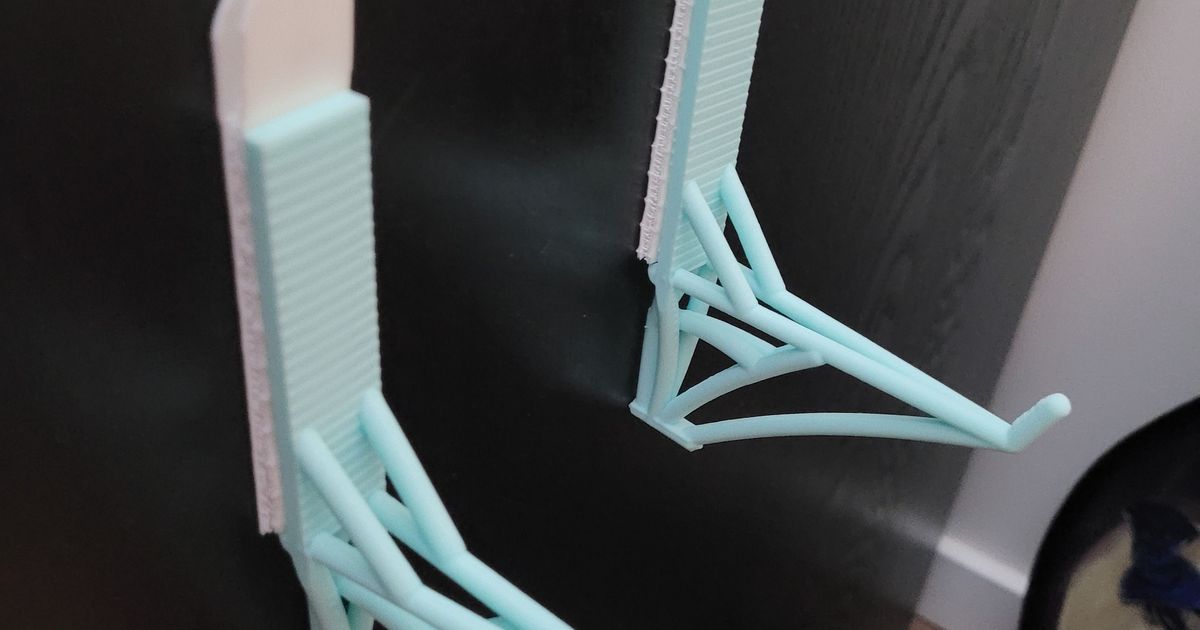 Command Strip Support Bracket by The Skeleton King | Download free STL ...