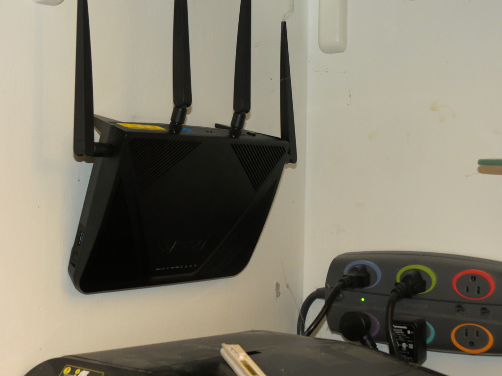 Synology RT2600ac Wall Mount Adapter by David H. Brown | Download free ...