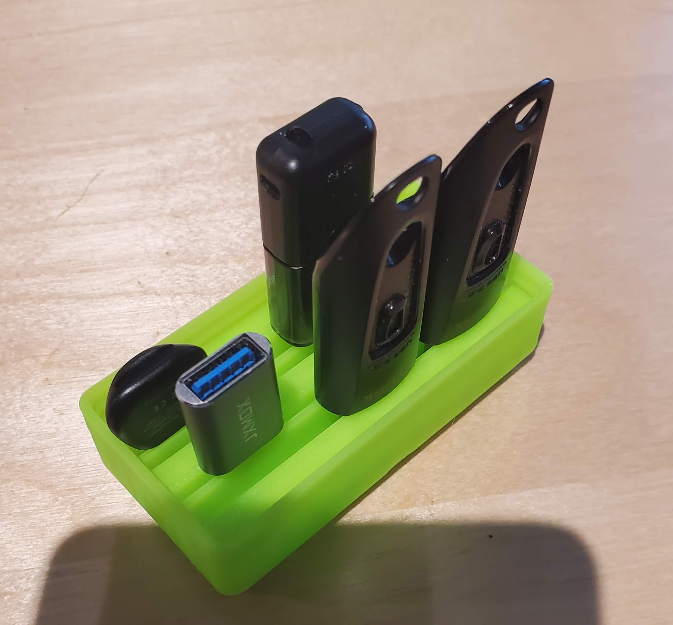 Gridfinity USB A & C holder 1x1x3 or 2x1x3 (added step files) by ...