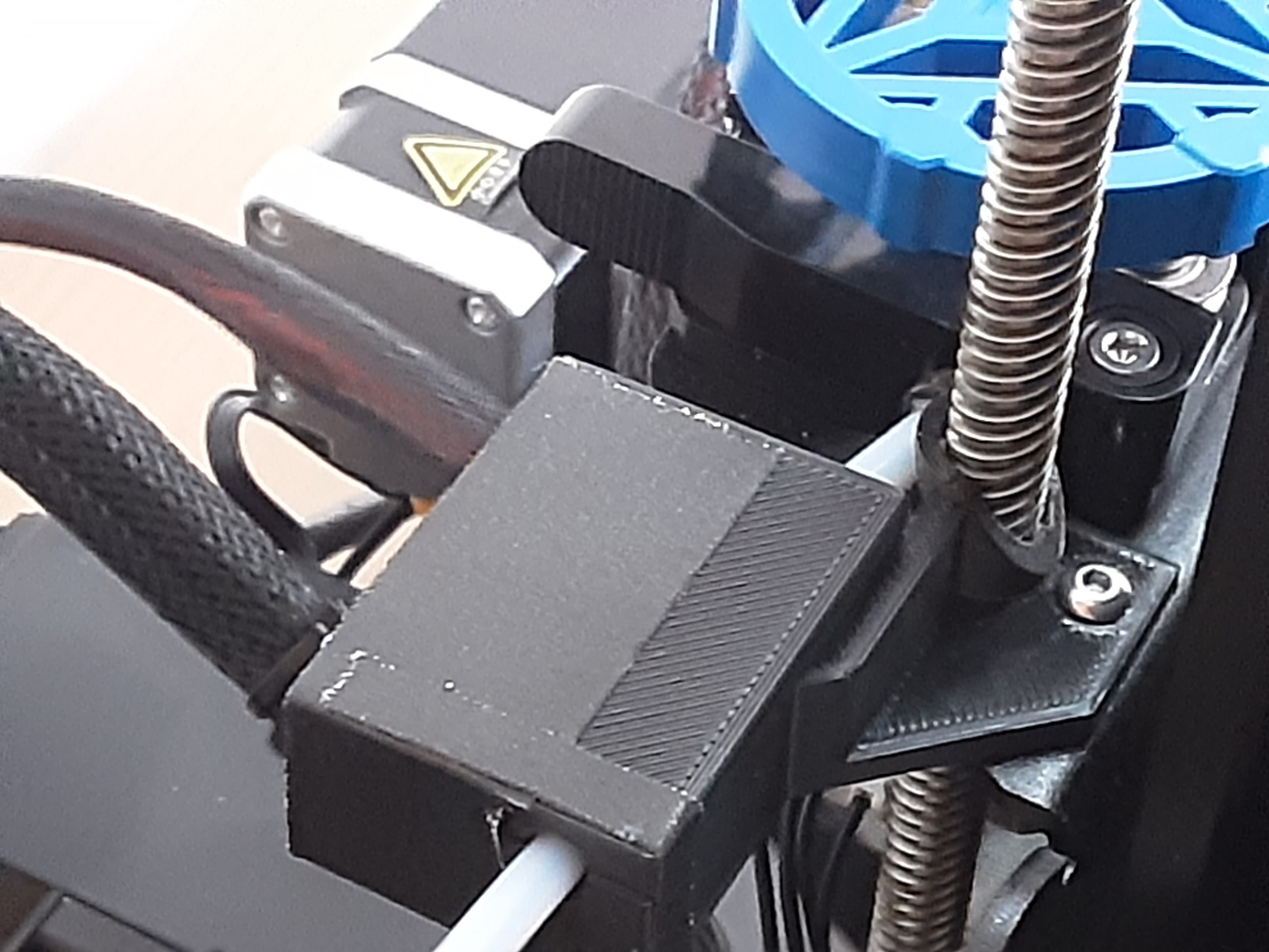 Filament runout sensor case for the Ender 3v2 by Corwin Whitehorn ...