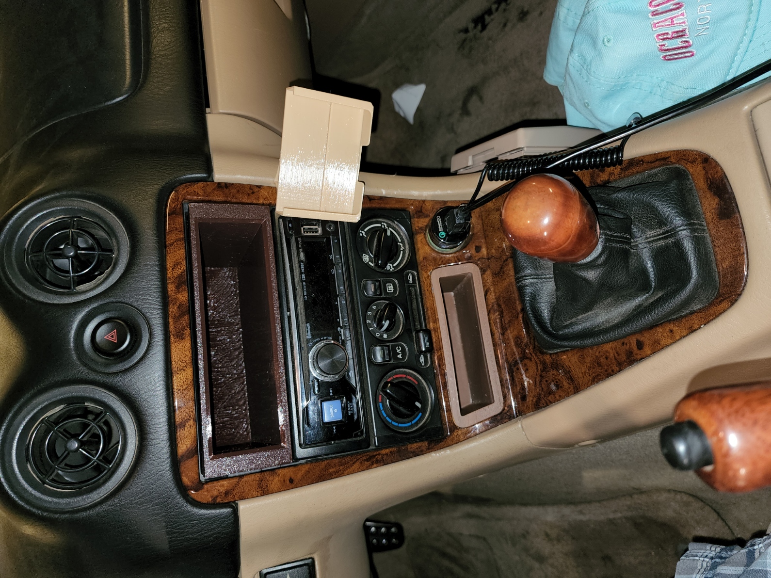 Single DIN dash pocket by Chris | Download free STL model | Printables.com