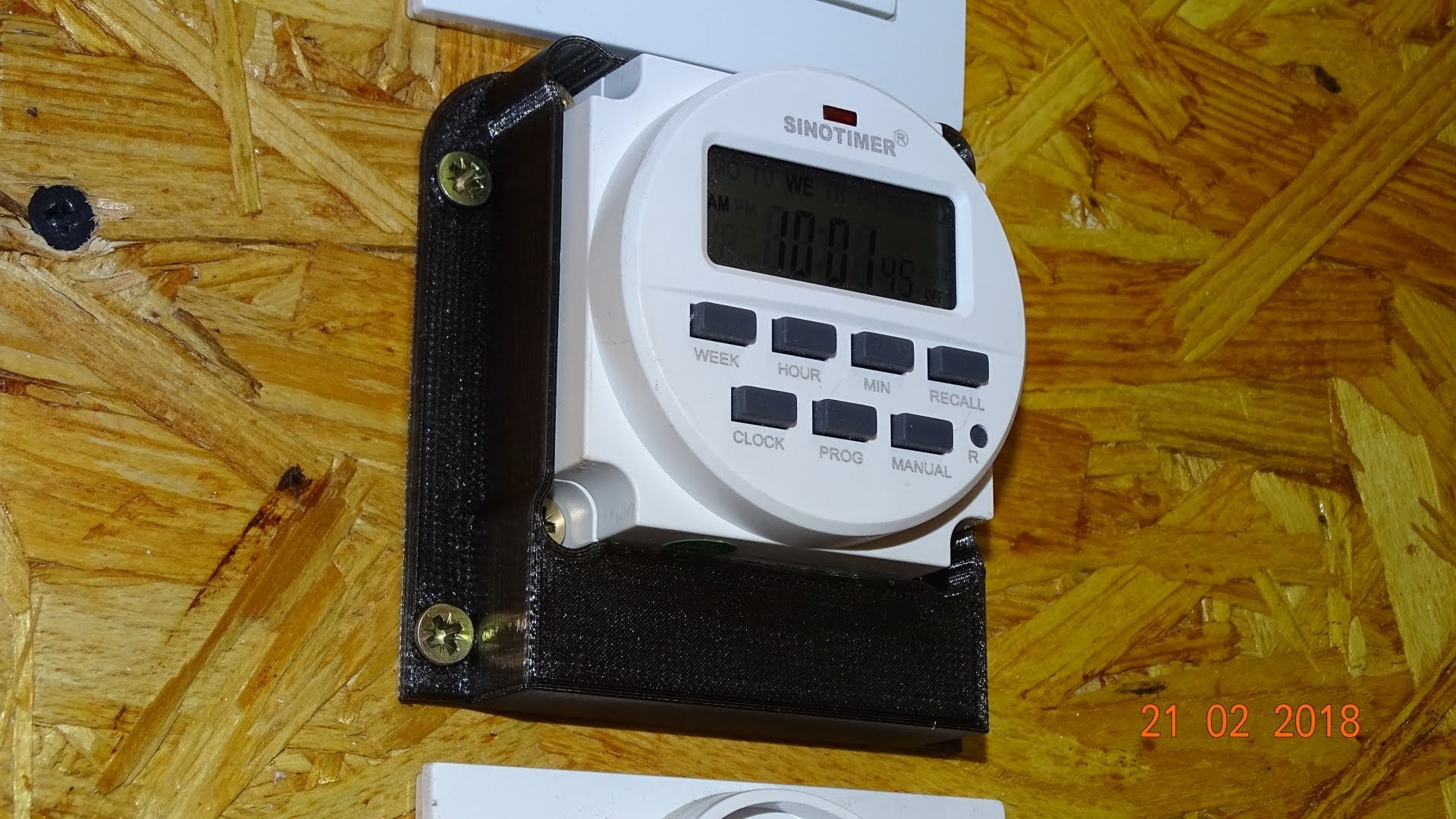 Wall mount for programmable timer 12V SINOTIMER TM618H by Paragon ...