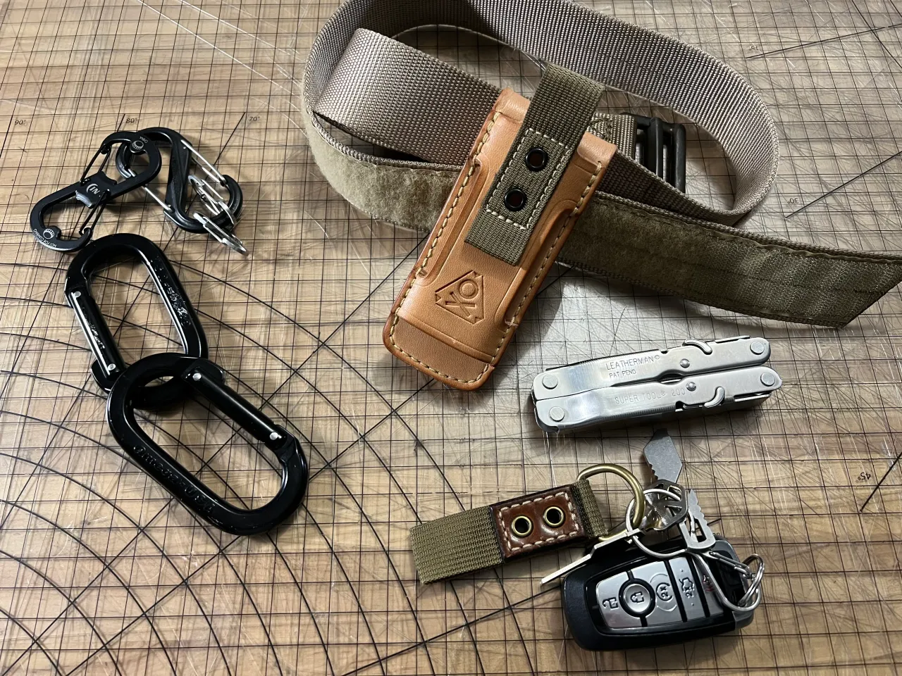Mold and Forms for large (Supertool) sized Leatherman by Username_65536 ...
