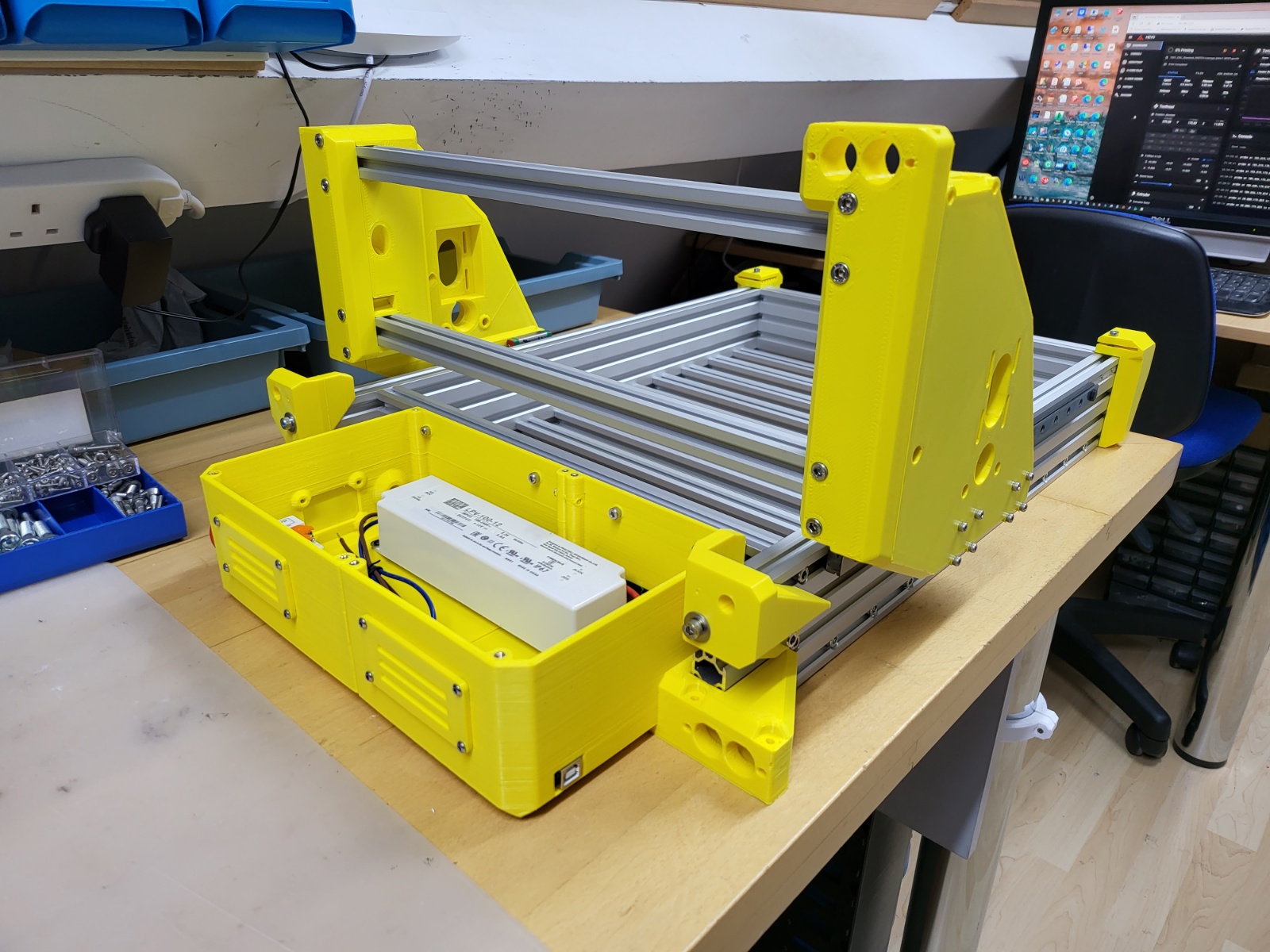 Ivan Maranda`s Tiny CNC MK2 2080 Remix Issue 1 od autora boothyboothy | Stáhněte si zdarma STL ...