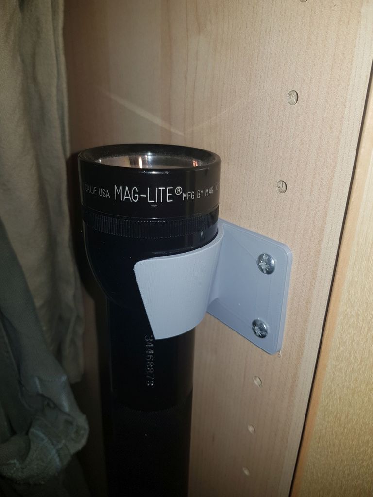 Maglite D Wall Mount for System 32 by reibuehl | Download free STL ...