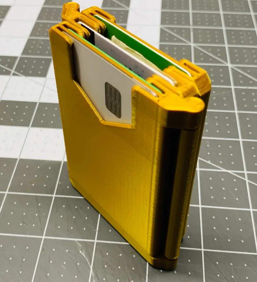 The Vault (a print-in-place trifold wallet) by bigthump | Download free ...