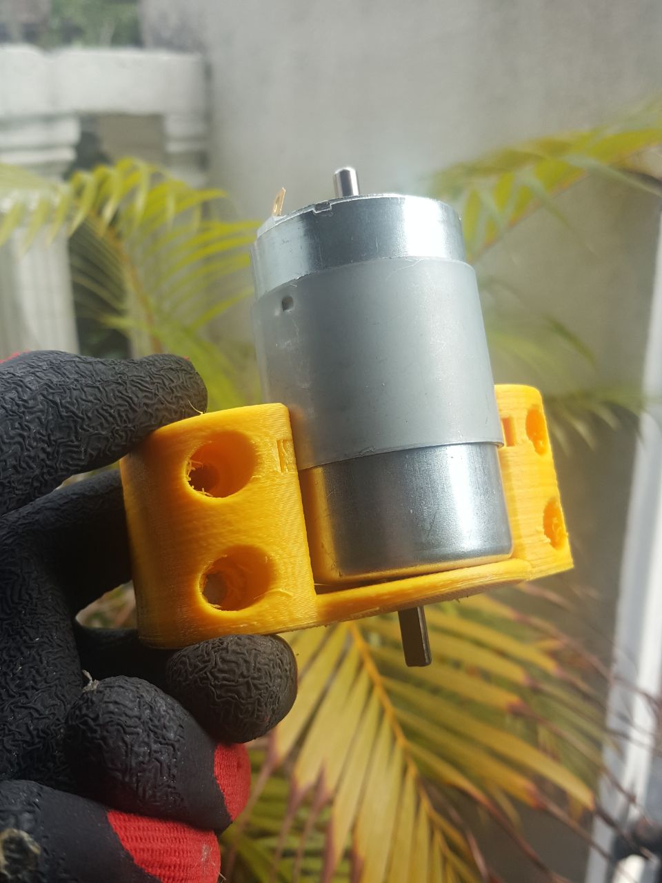 775 DC Motor Mount for DIY Dremel CNC by mrg3ar | Download free STL ...