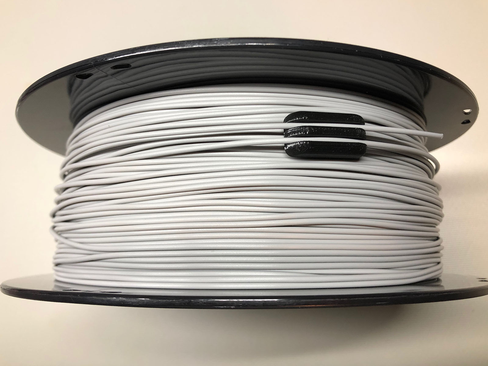 Inside Spool Wall Filament Clip (1.75mm) by ben_r_ | Download free STL ...