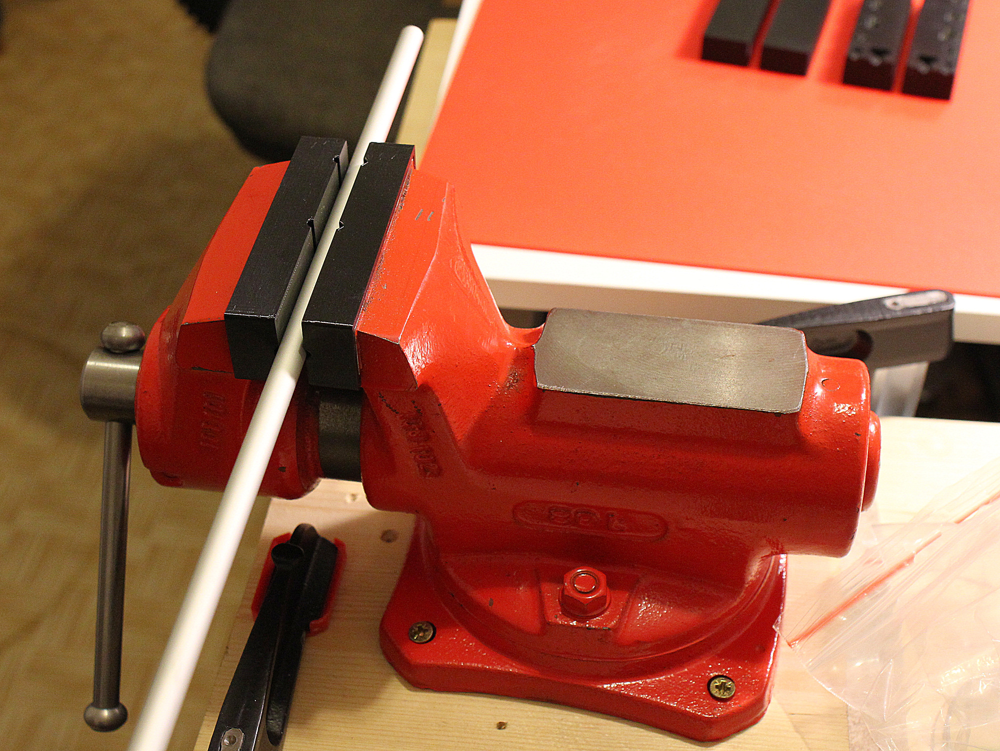 Jaw Inserts for bench vice[vise] YORK 80 by JuraS | Download free STL ...