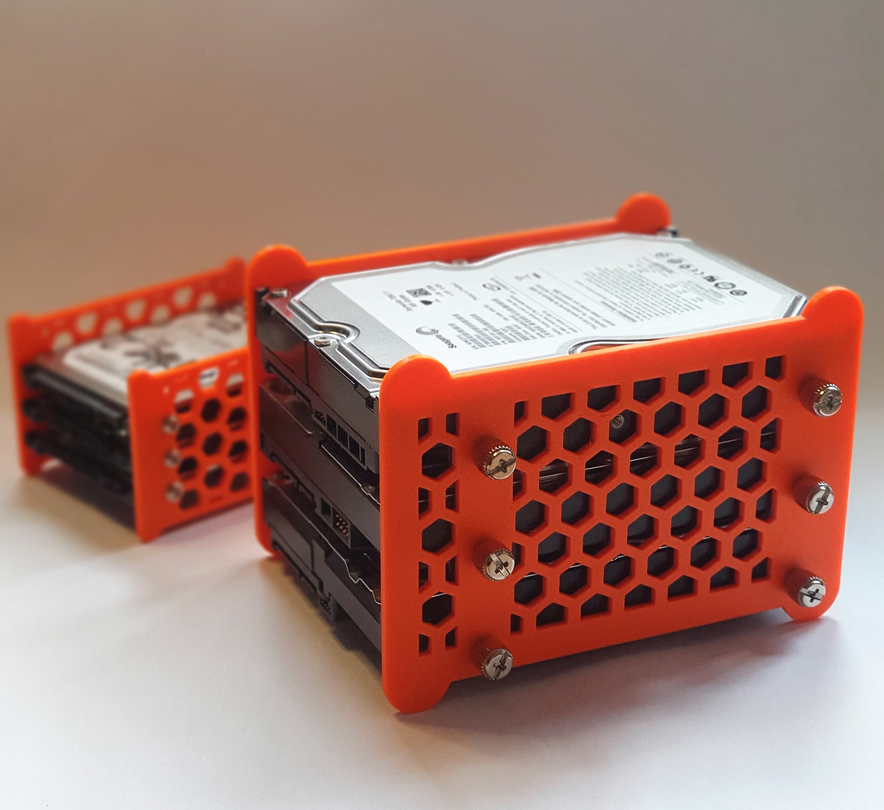 RAID Shelfs for 3.5 (and 2.5) drives by Andreas G | Download free STL ...