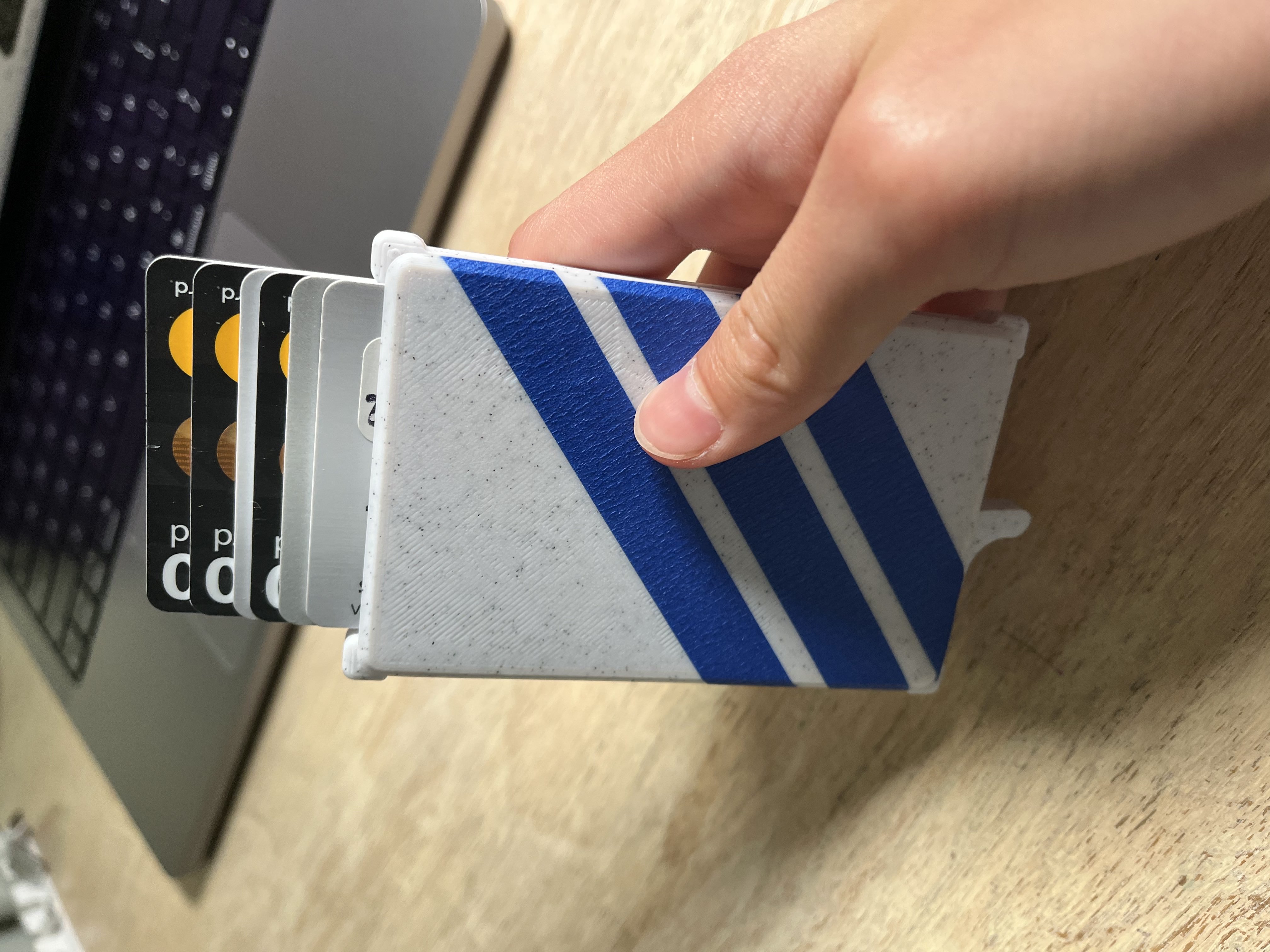 Pop-Up Customizable Wallet by Kzhideout | Download free STL model ...