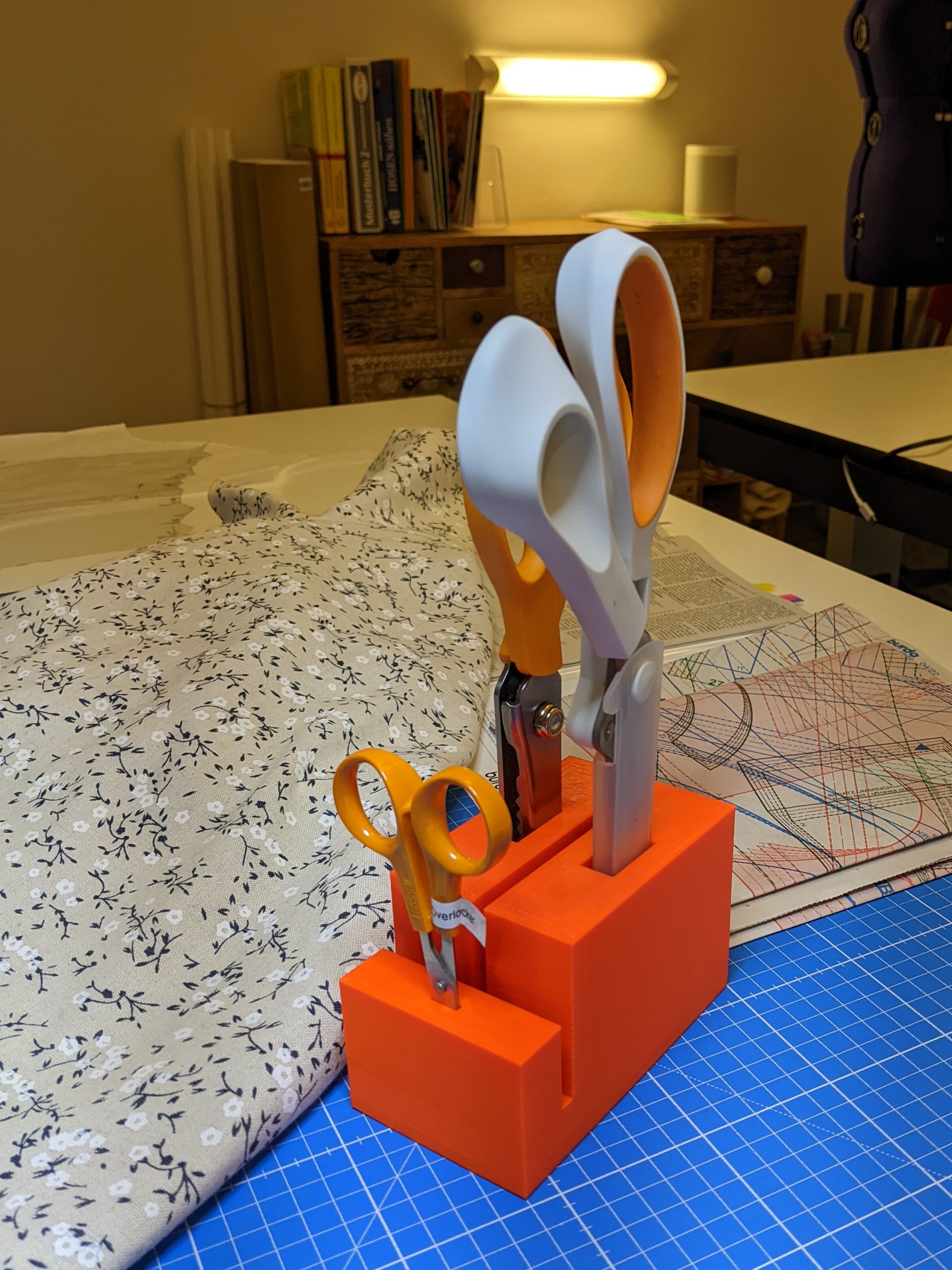 Brick Scissor Holder by adsw | Download free STL model | Printables.com