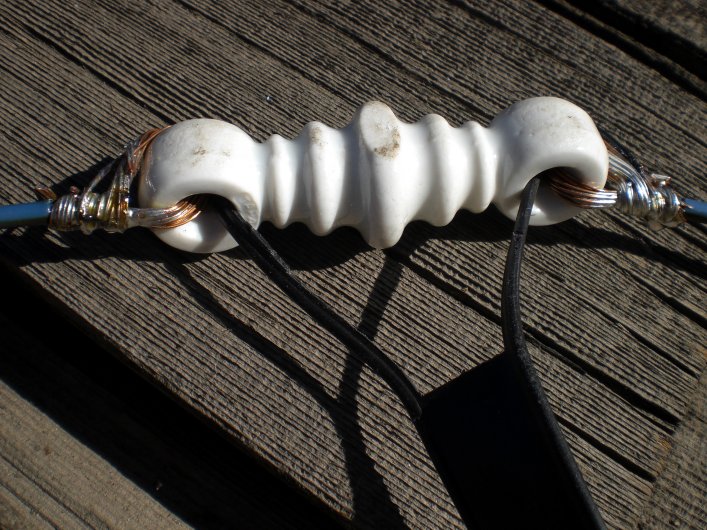 Antenna End Insulator ("Dog Bone" Insulator) by Scottmi | Download free ...