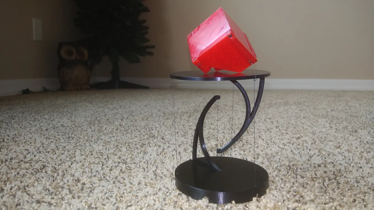 "Floating" tensegrity table with built in tensioning mechanism by ...