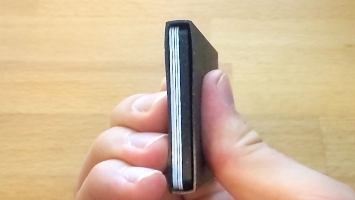 Squeeze Wallet V1 + Coin Adapter (Check out V2 before printing this one ...