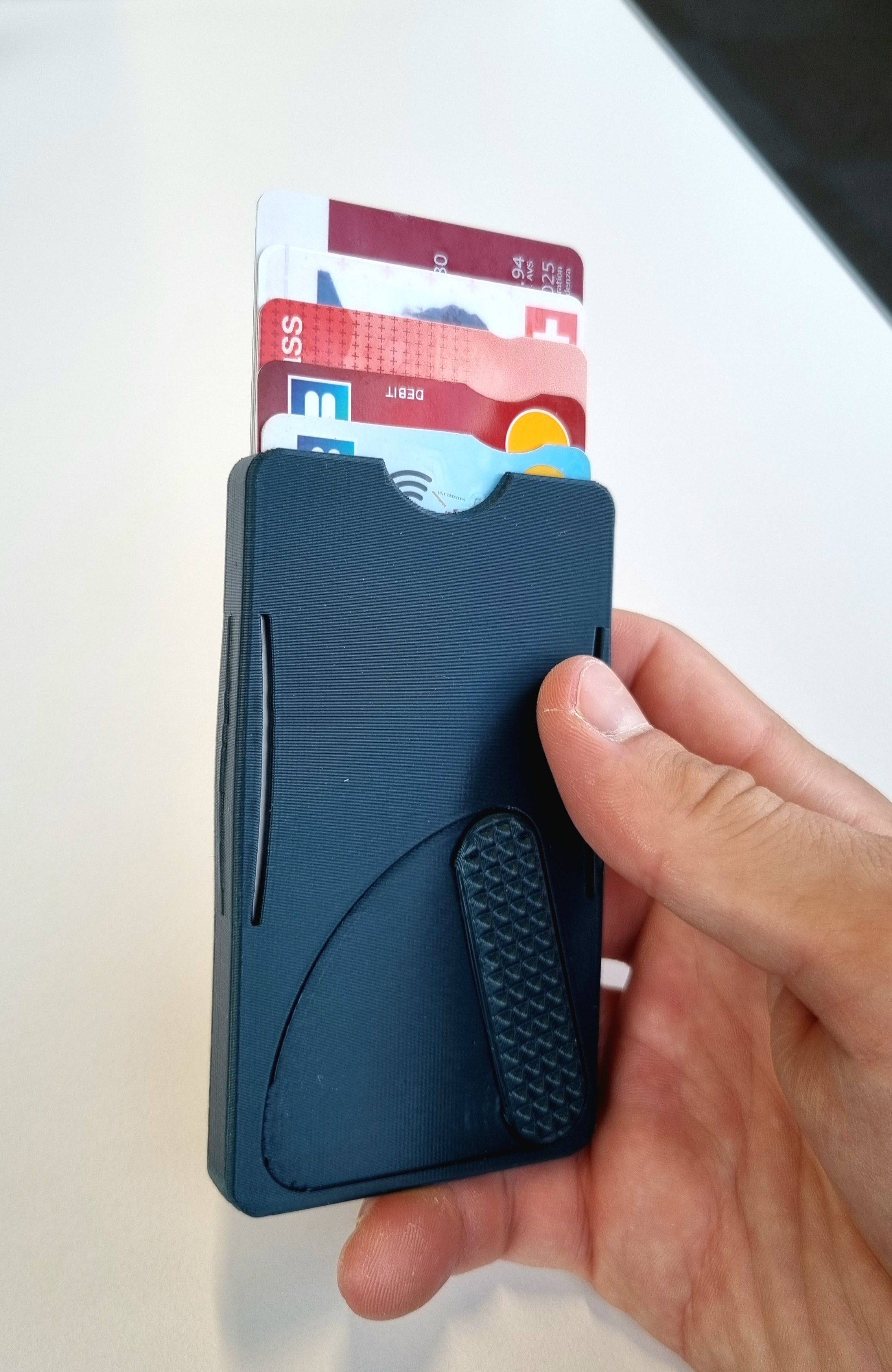 Cascade card wallet (Print-in-place) by Hugo | Download free STL model ...