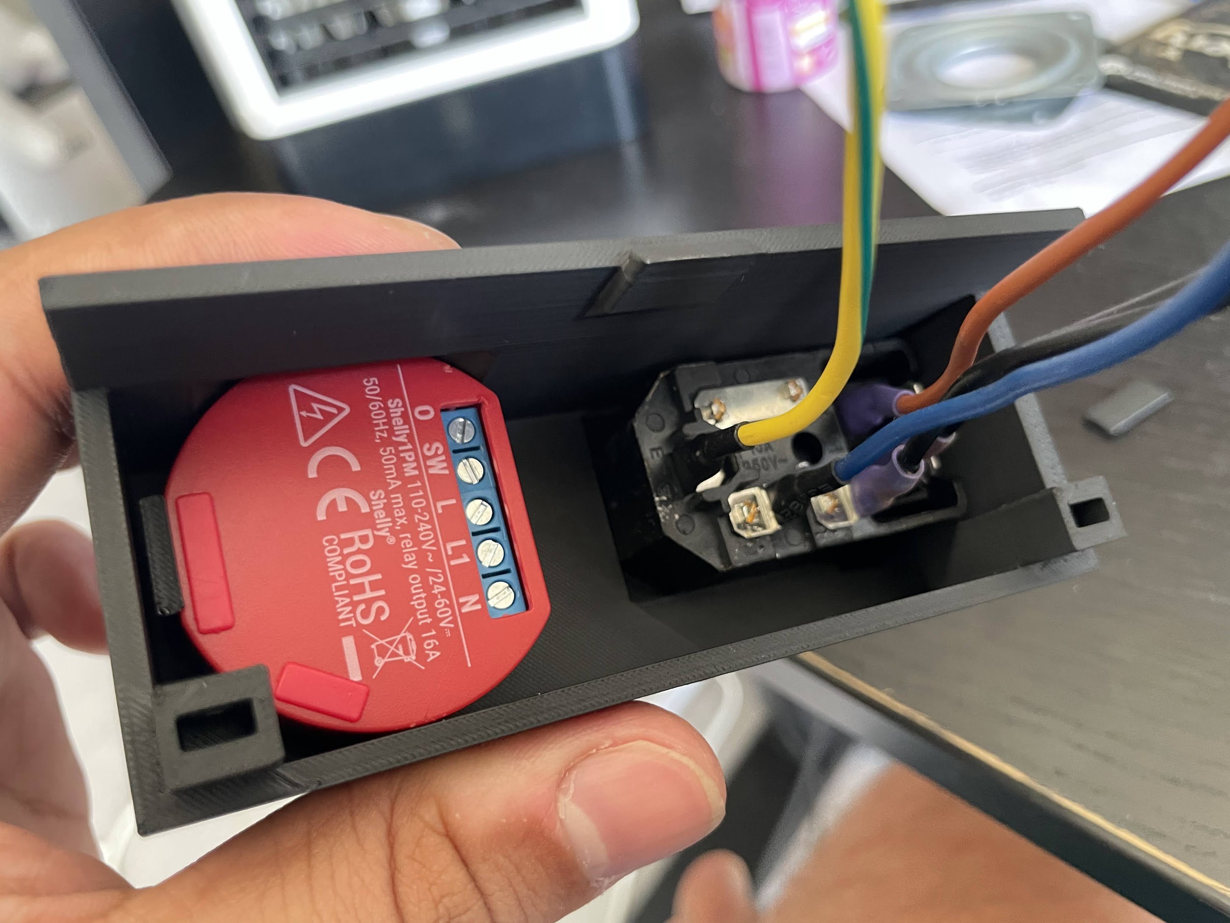 Meanwell UHP-1000 input cover with Shelly 1PM inside by batista16 ... Meanwell UHP-1000 input cover with Shelly 1PM inside by batista16 ...