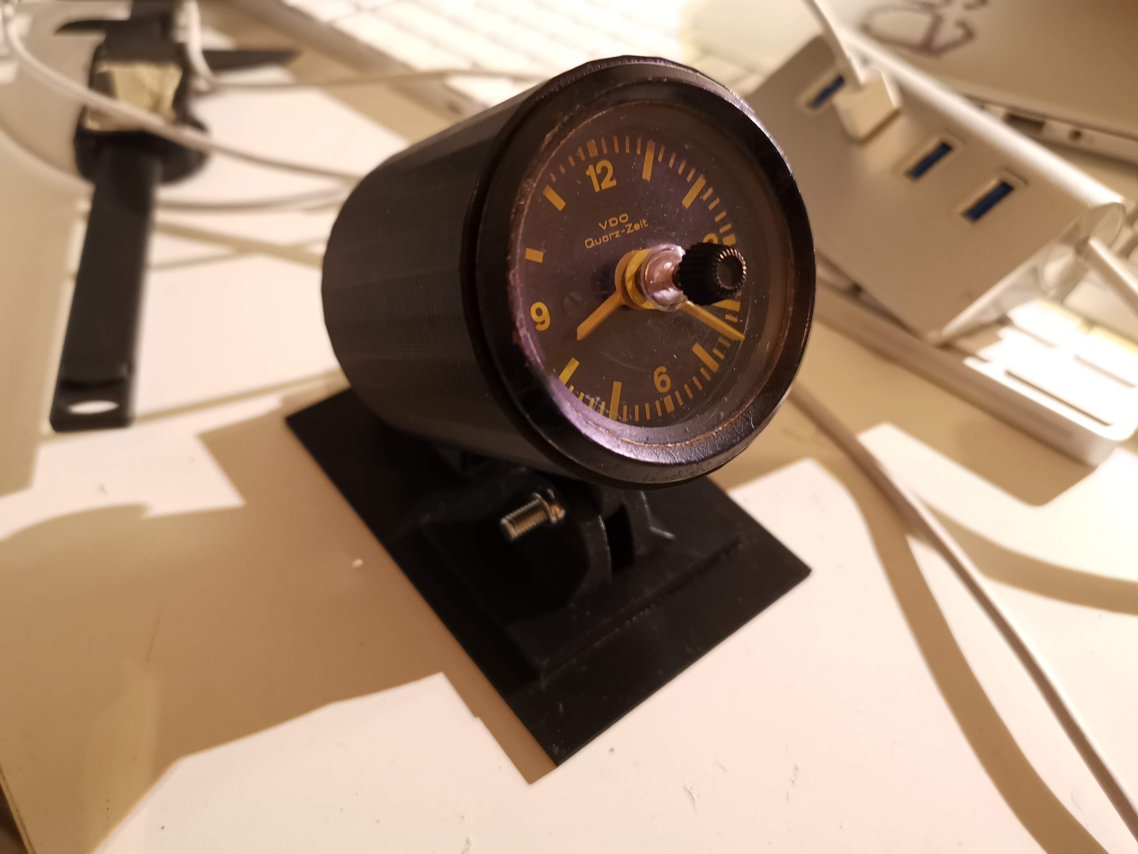 Porsche 944 desktop clock mod by 9khil | Download free STL model ...