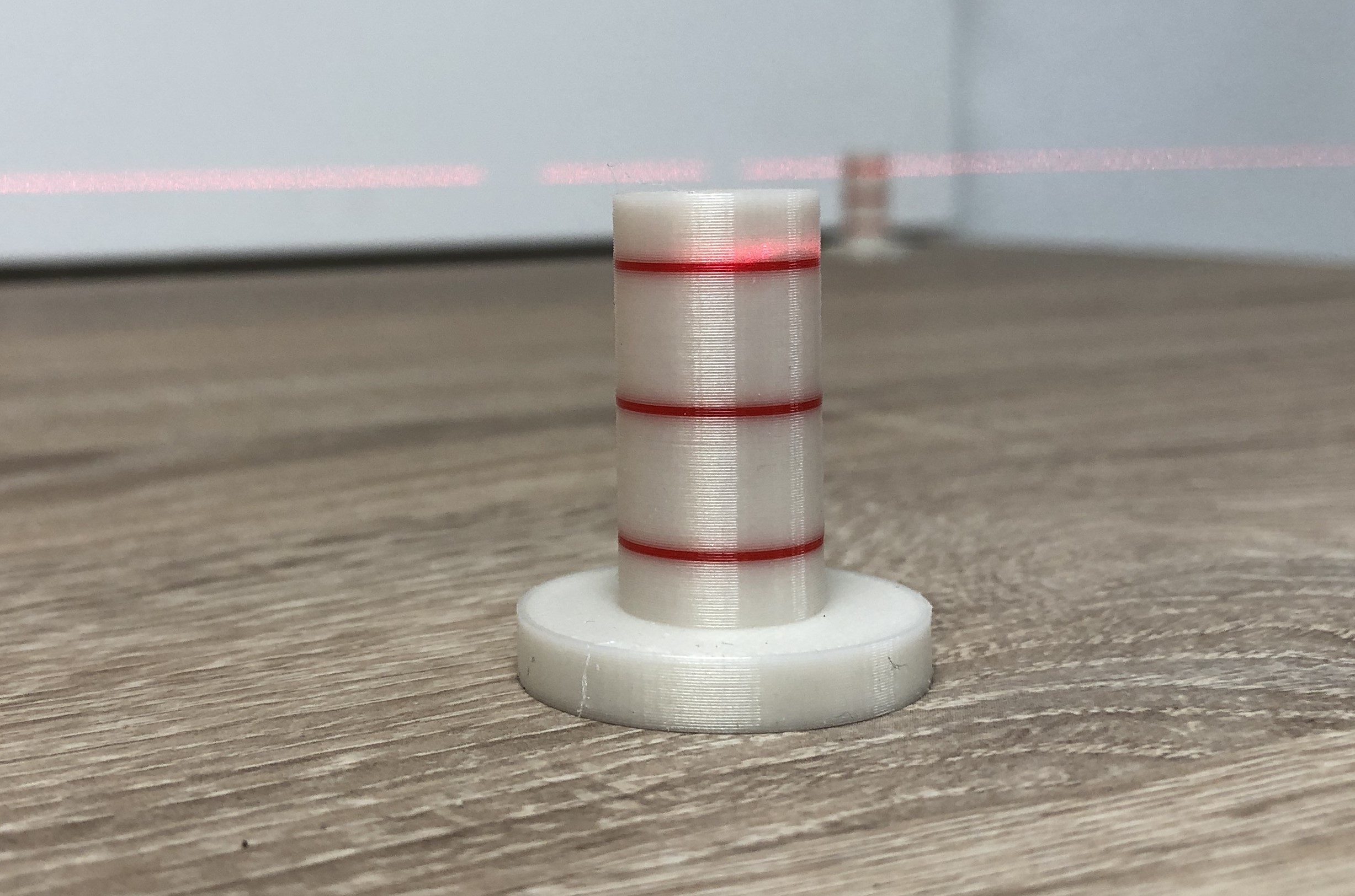 Table / Worbench Laser-Leveling Jig by makerl1969 | Download free STL ...