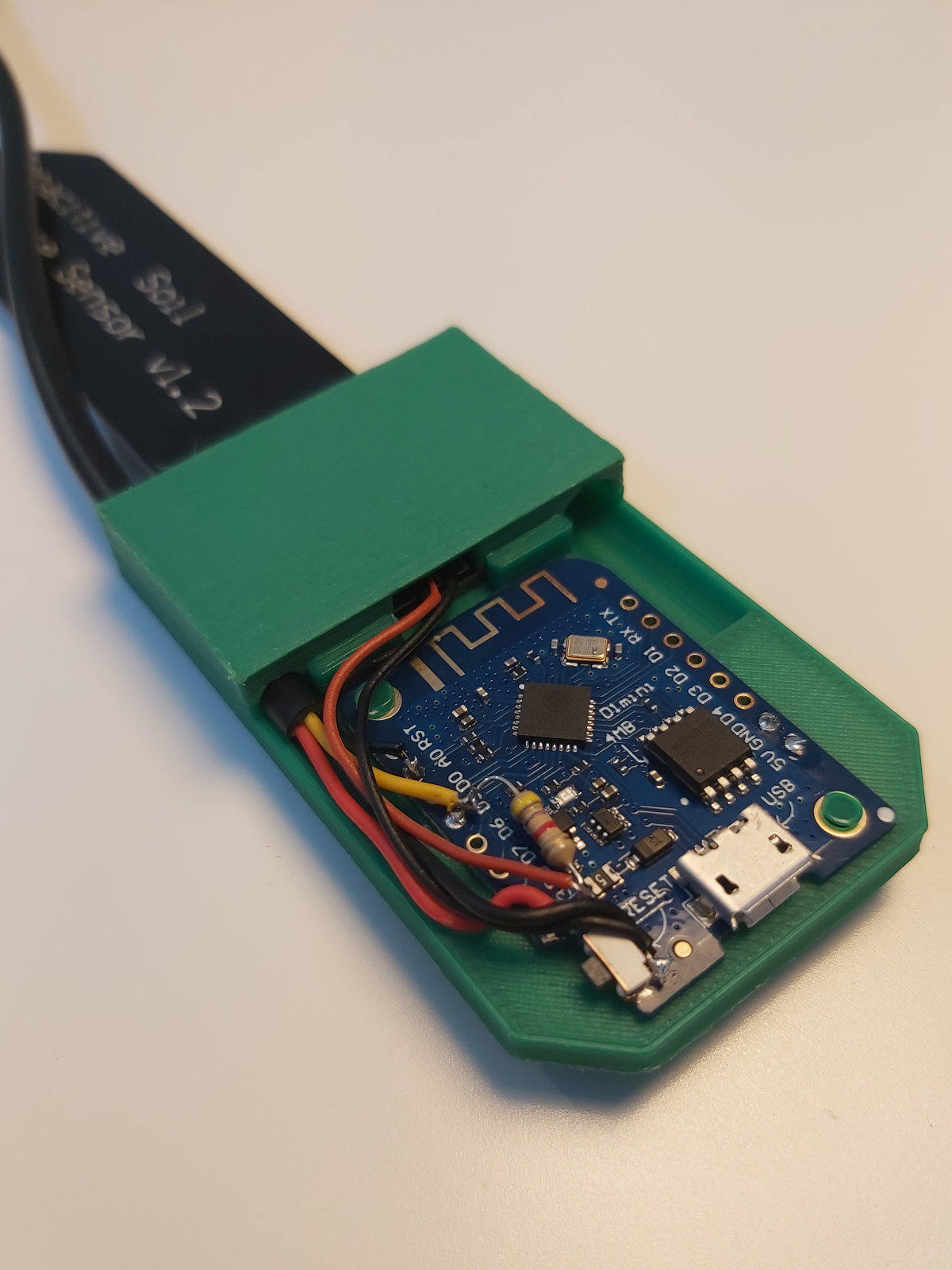 Wemos D1 Mini Soil Moisture and Temperature Sensor Box by MarkoMck ...