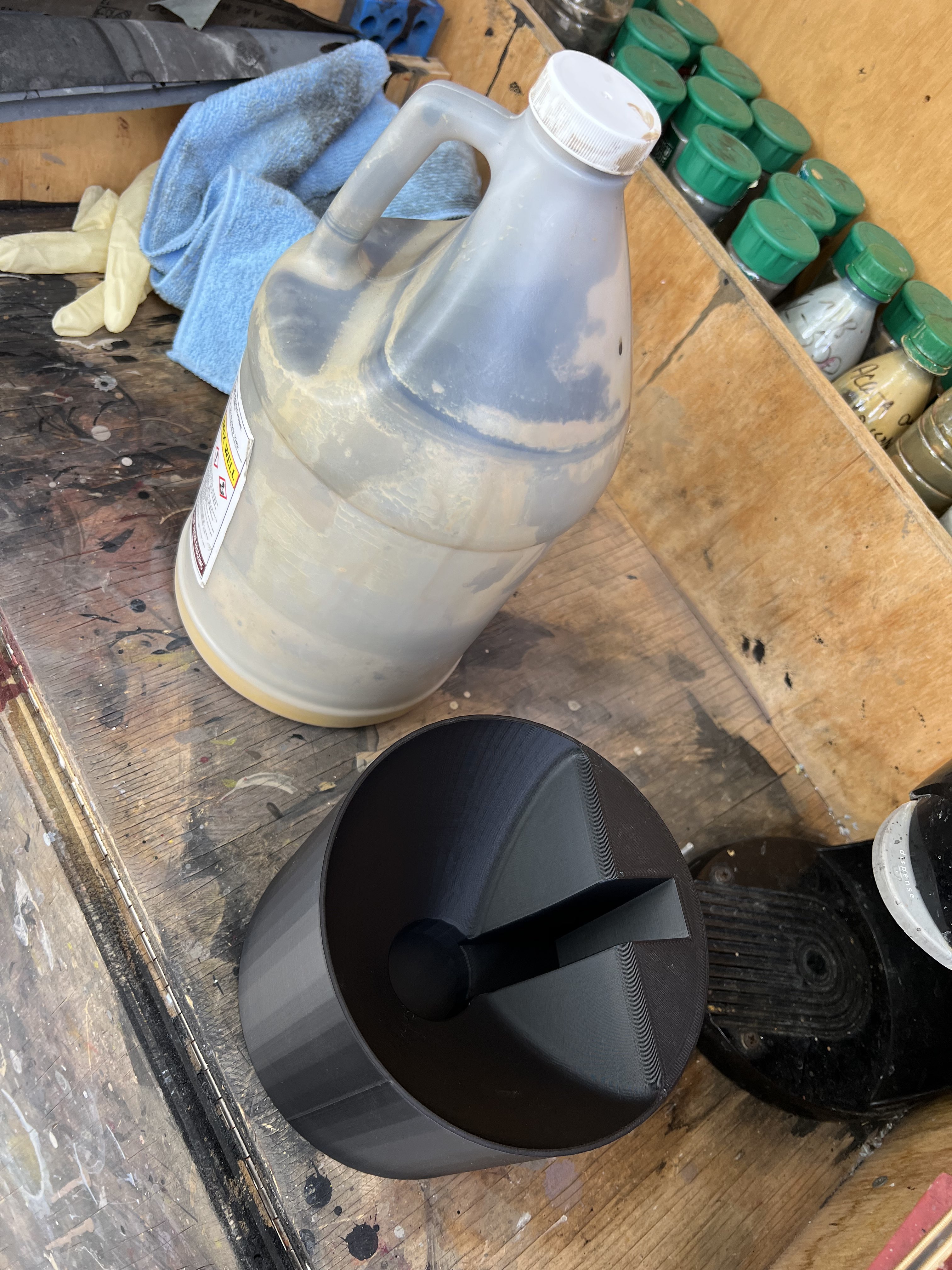 Paint shaker jug adapter by chris | Download free STL model ...