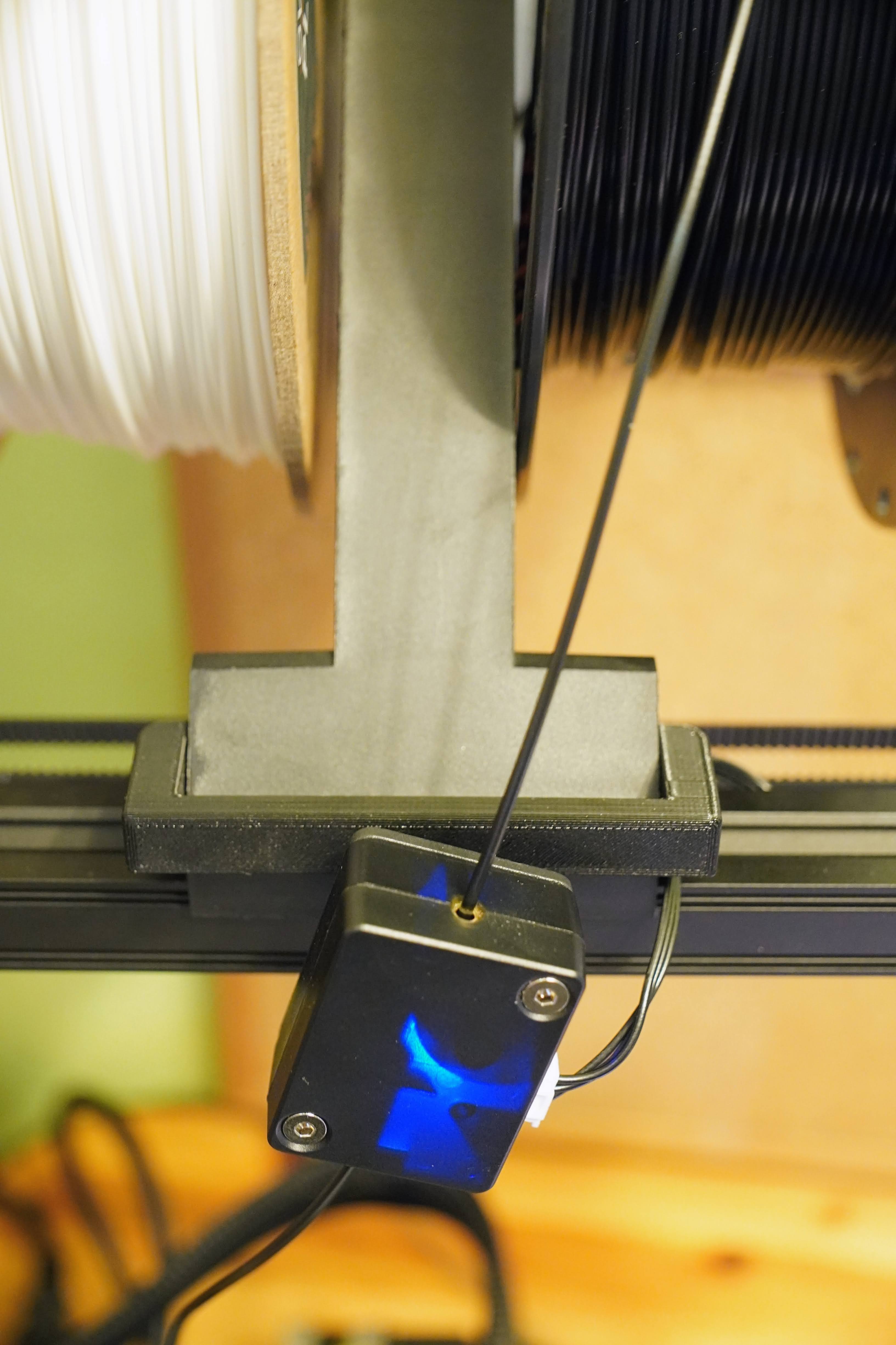 Ender 3 S1 - central Filament Sensor Bracket by Franz | Download free ...