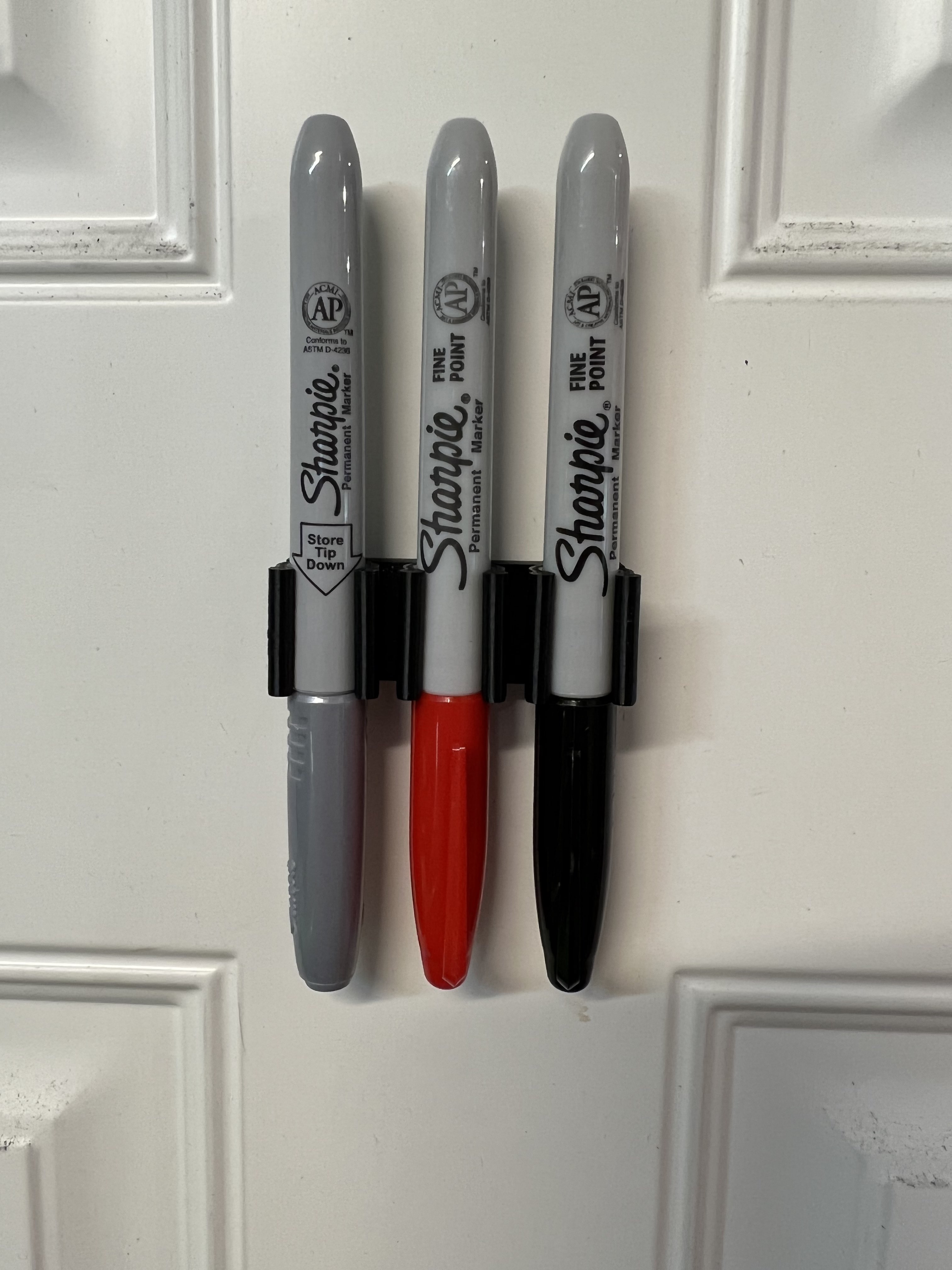 Magnetic Sharpie mount - (Sealed in magnets) by chris | Download free ...
