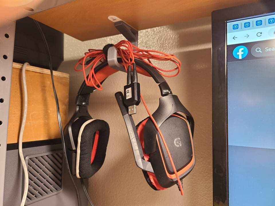 3M Command Strip Headphone Hanger by Neil J Borja | Download free STL ...