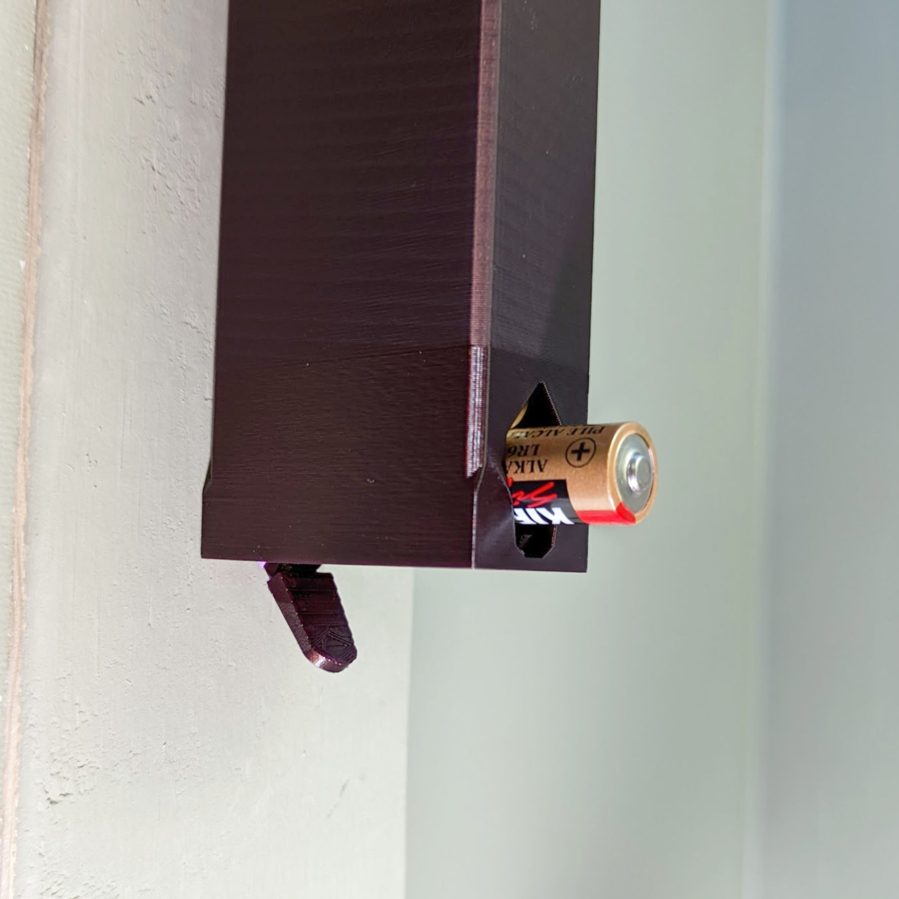 Gravity Battery Wall Magazine - AA by Zerg | Download free STL model ...