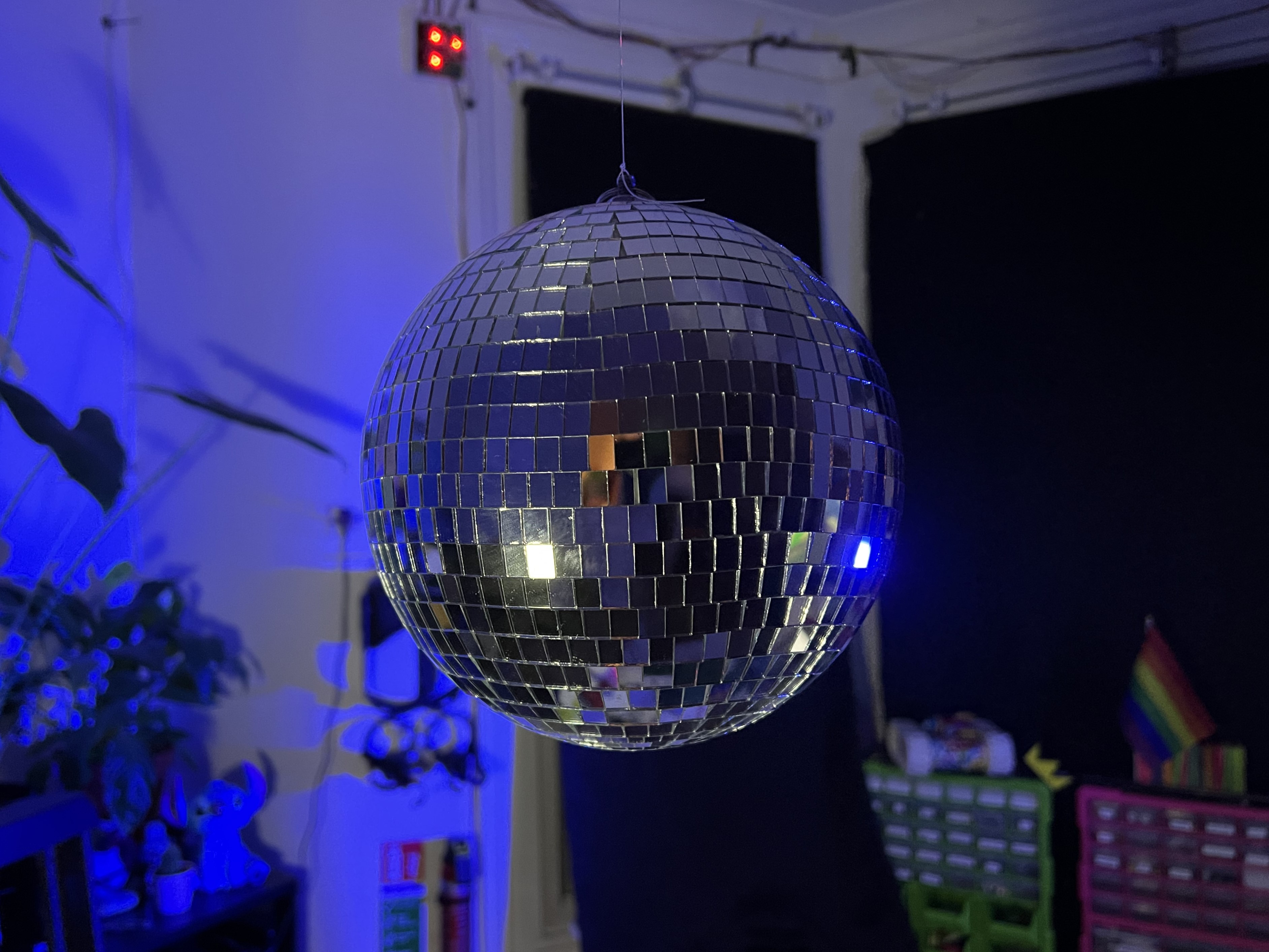 Disco ball dispenser by Mellow | Download free STL model | Printables.com