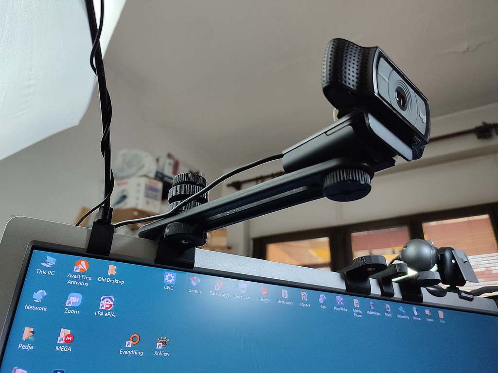 Camera mounting platform for DELL U2412 monitor with inset - 2 unit ...