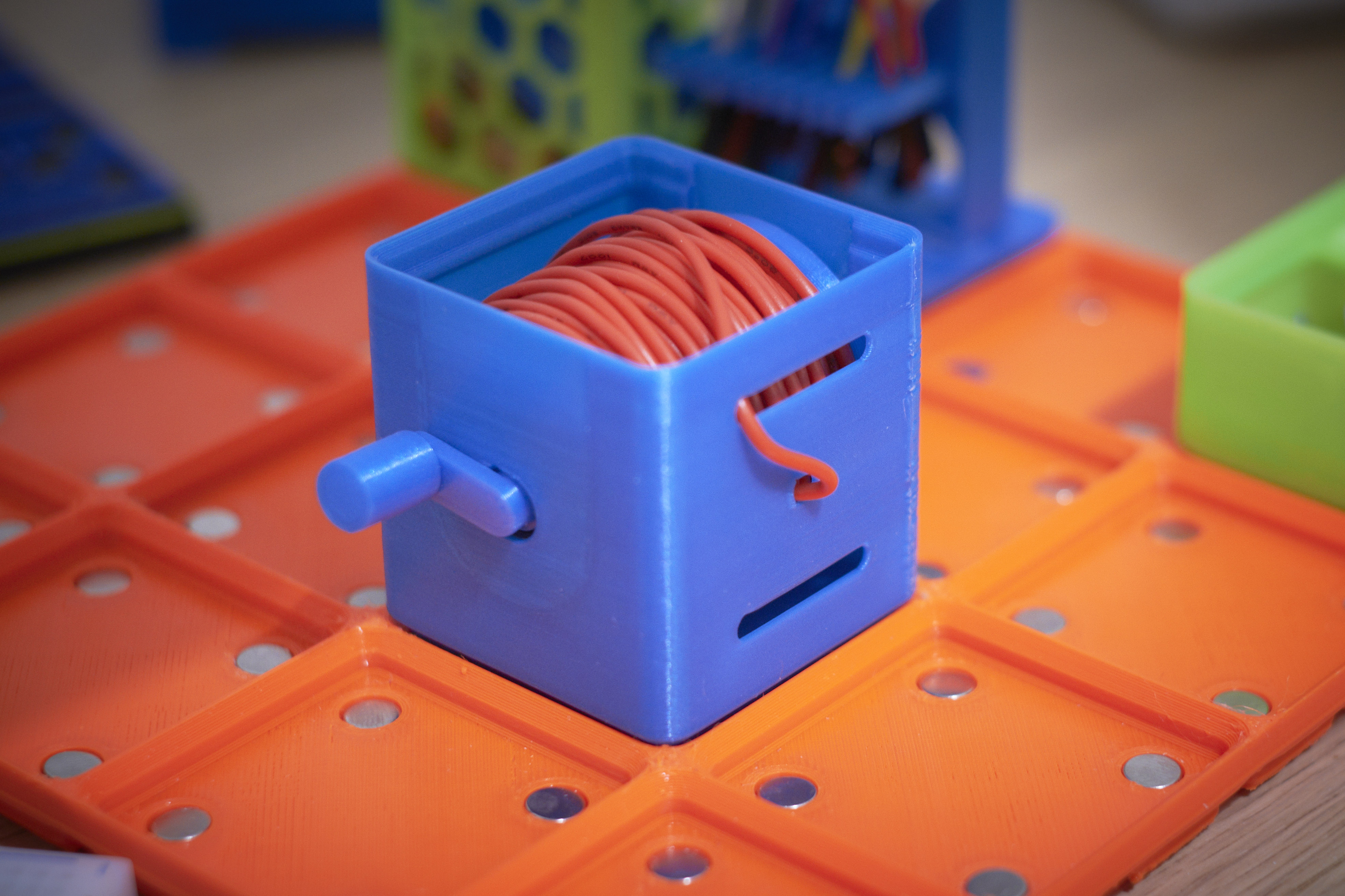 Gridfinity spool winder + holder by FruitieX | Download free STL model ...