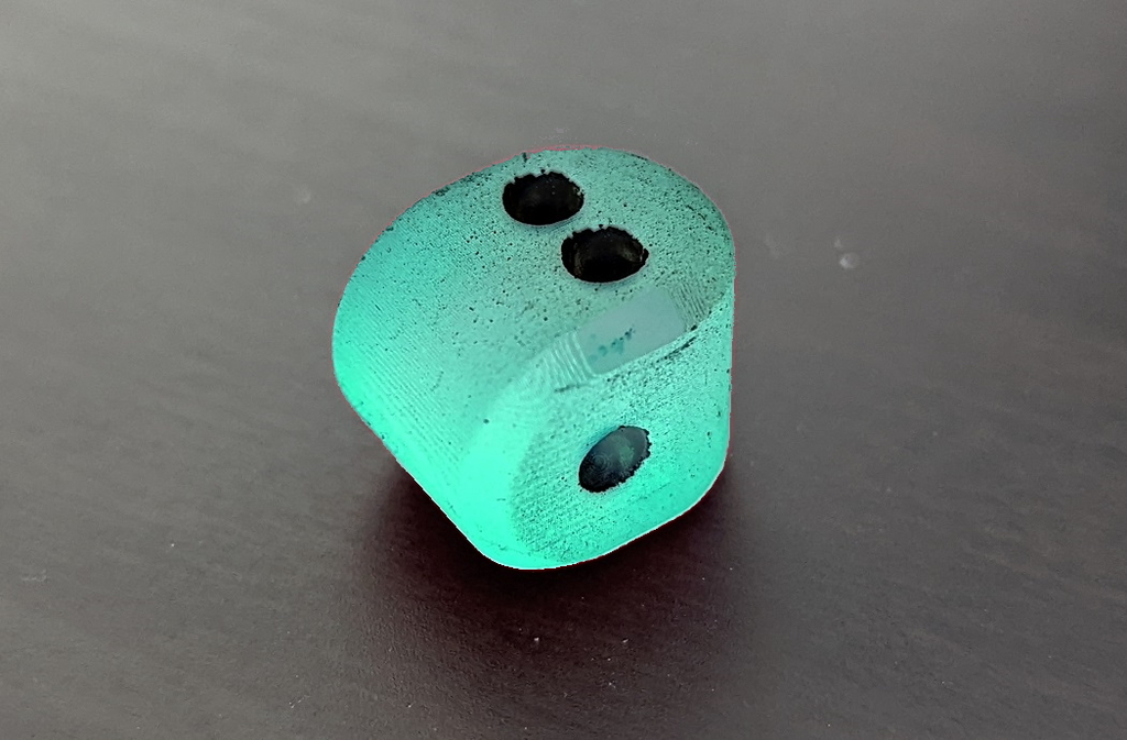 D4 dice with pips (2-sided... srsly) by Julius3E8 | Download free STL ...