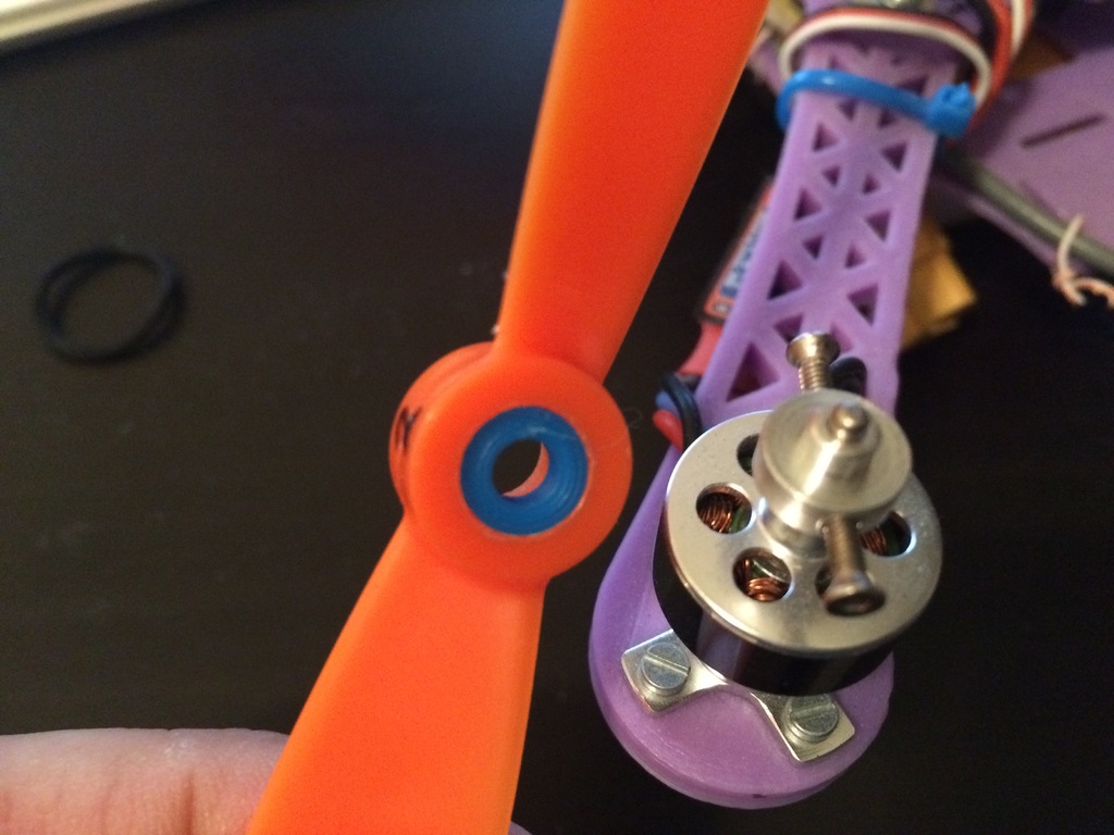 2.5mm quadcopter propeller spacer by Julius3E8 | Download free STL ...