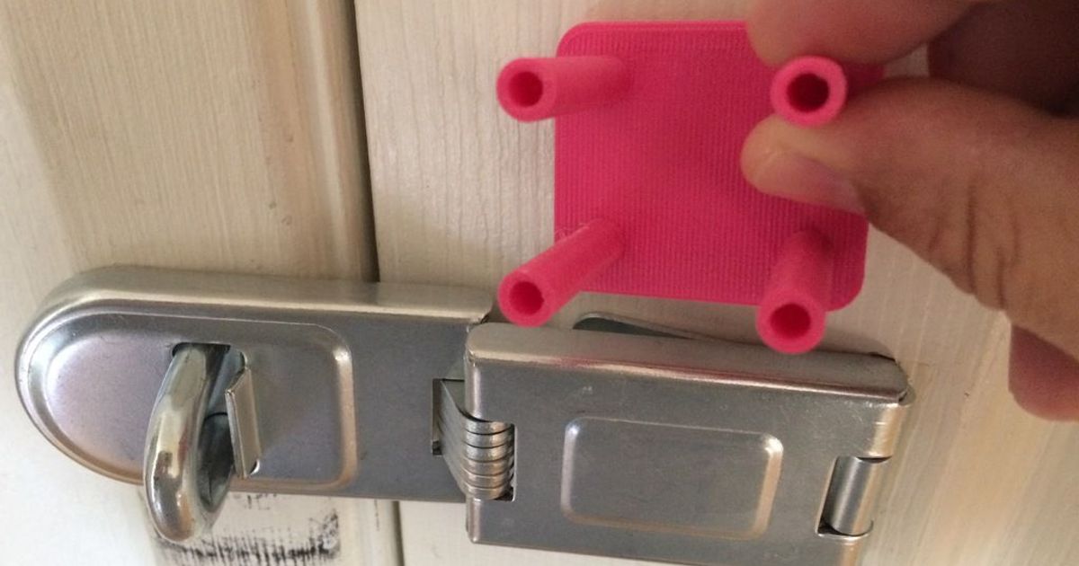 Padlocked sliding door latch mount by Julius3E8 | Download free STL ...