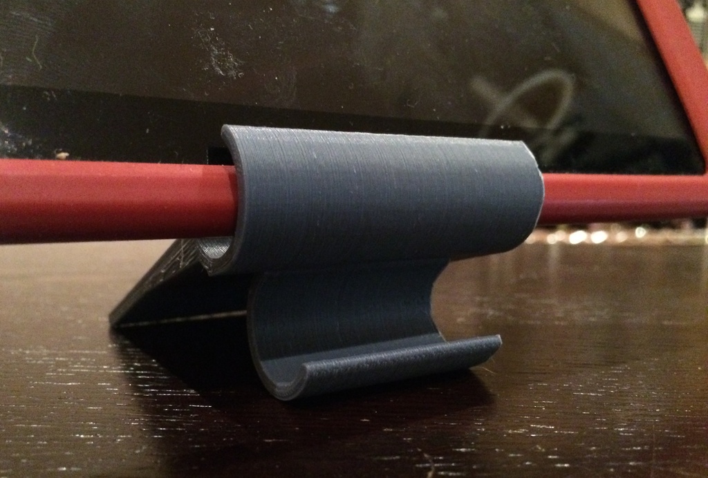 Snap-on Tablet Stand for Apple Keyboard by Julius3E8 | Download free ...