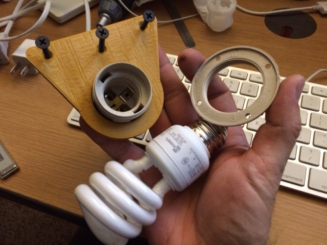 Crawlspace light bulb mount by Julius3E8 | Download free STL model ...