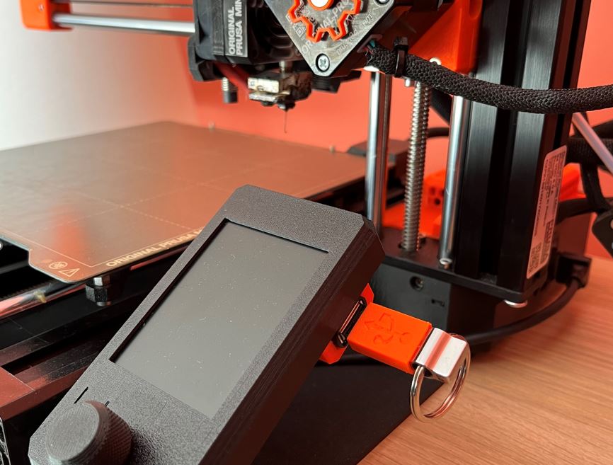 Mini back display and USB support by Referentiel | Download free STL ...