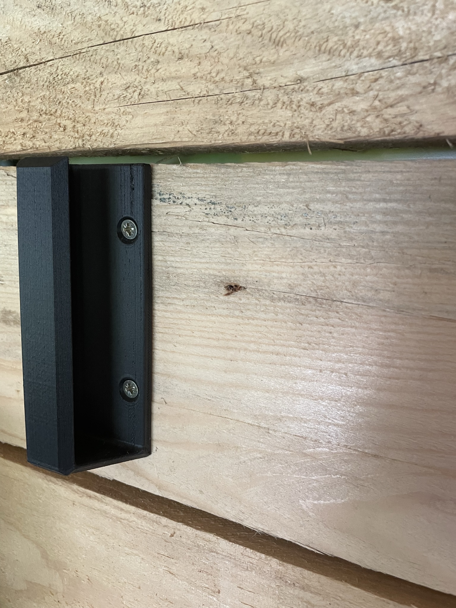 Macbook Pro M1/M2/M3 wall mount by Orbital Explorer | Download free STL ...