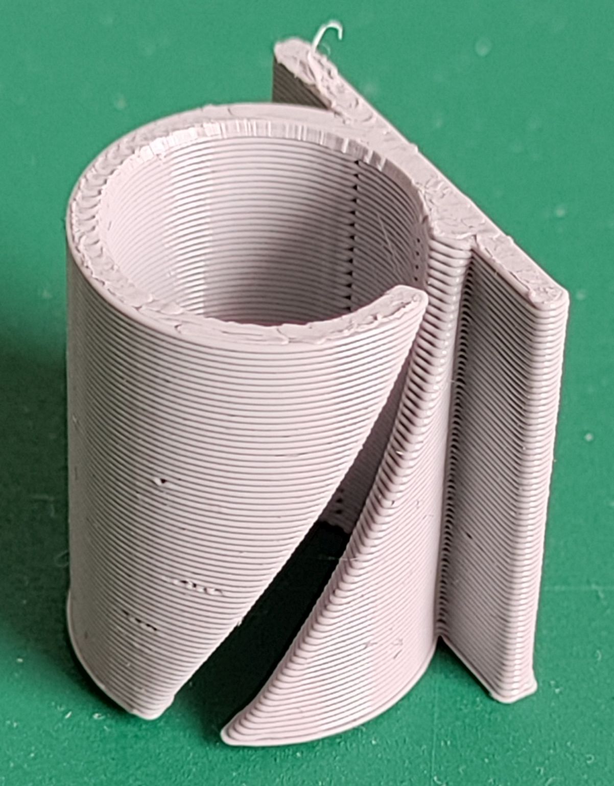 Customizable cable/wire guide by NiyaShy | Download free STL model ...