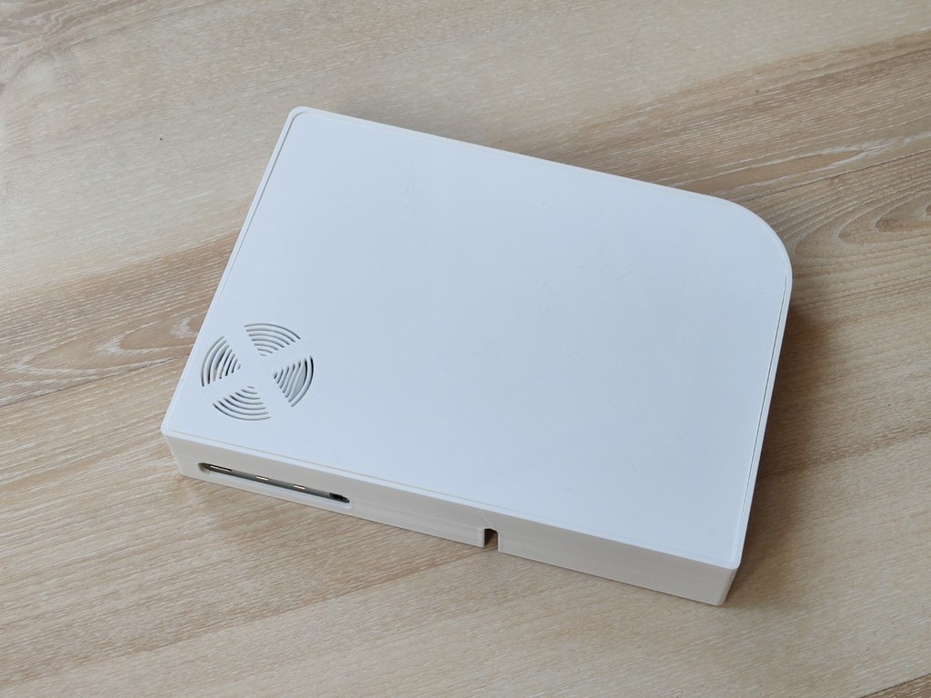 Raspberry Pi media center case by ayanev | Download free STL model ...