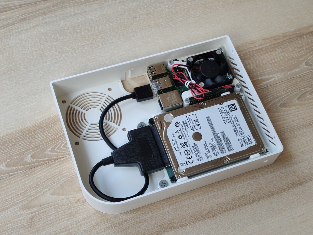 Raspberry Pi media center case by ayanev | Download free STL model ...