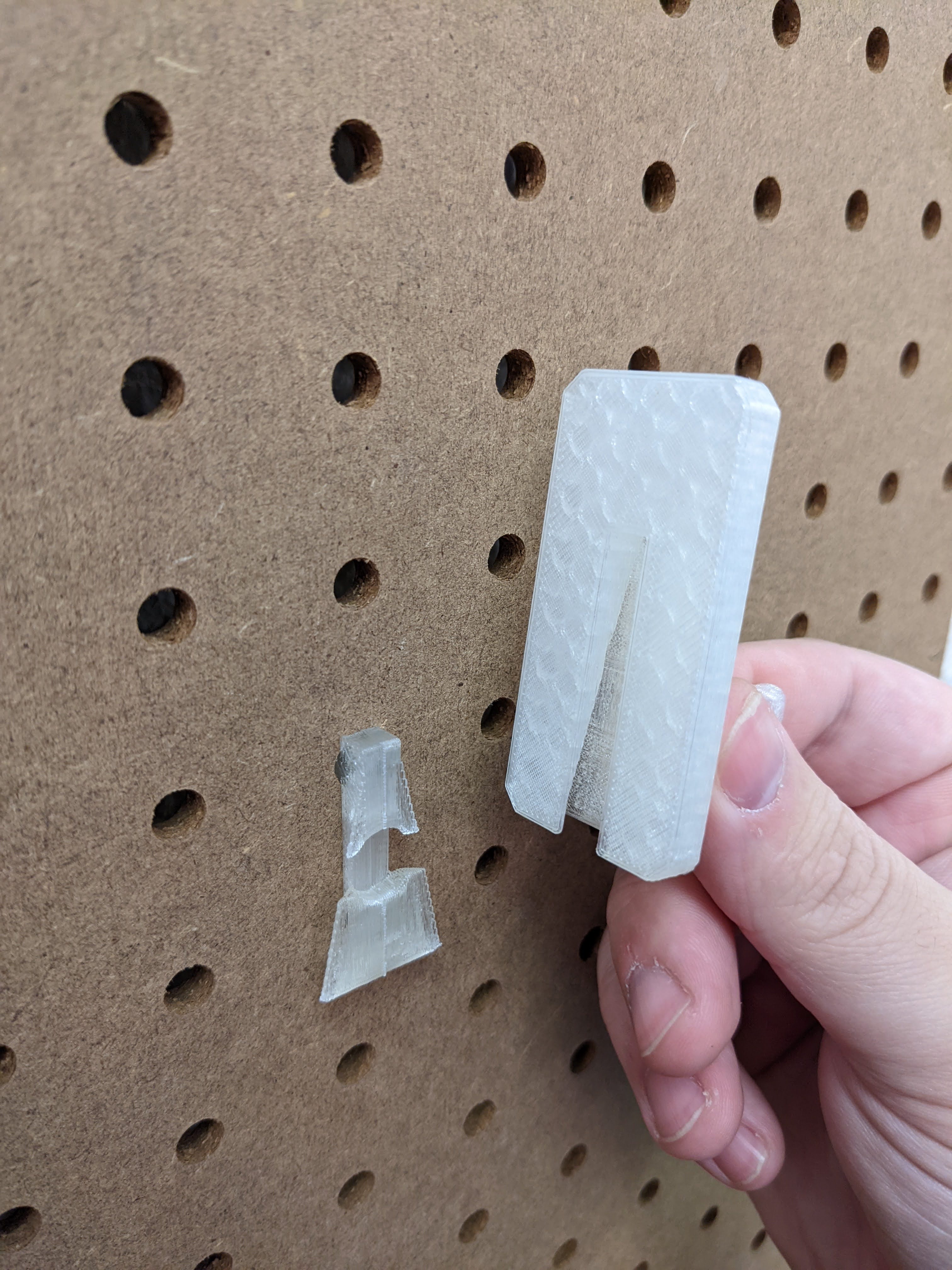 Sy's Peglock - Locking Pegboard System by StellasFun | Download free ...