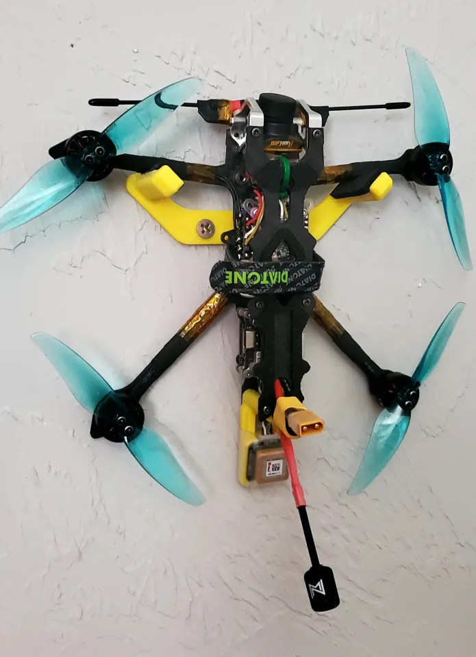 Diatone Roma F4 M8Q GPS and DJI Vista Antenna mount by Anton | Download ...