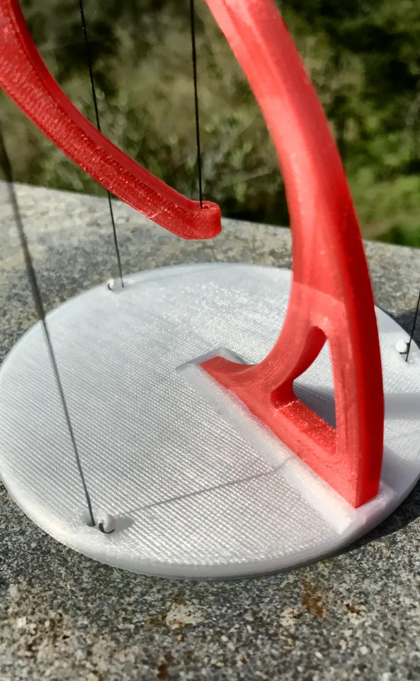 Remix of "Floating" tensegrity table with built in tensioning mechanism ...